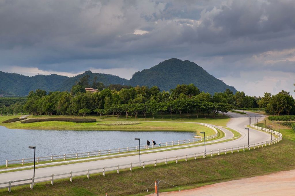 A MOMENT OF FUN AND RELAXATION AT SINGHA PARK