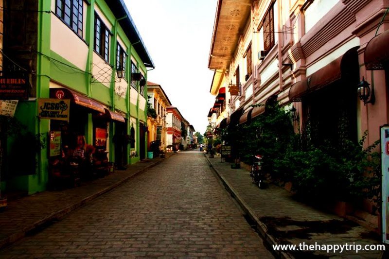 VIGAN TOURIST SPOTS + TRAVEL GUIDE | PHILIPPINES