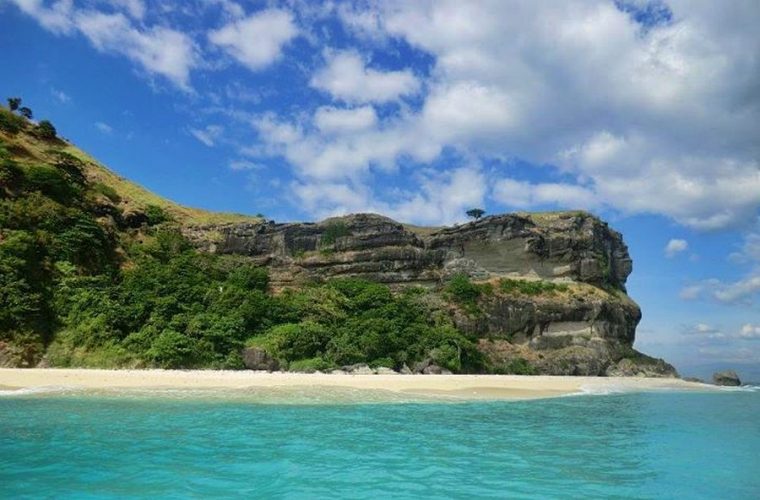 ZAMBALES TOURIST SPOTS + TRAVEL GUIDE | The Happy Trip