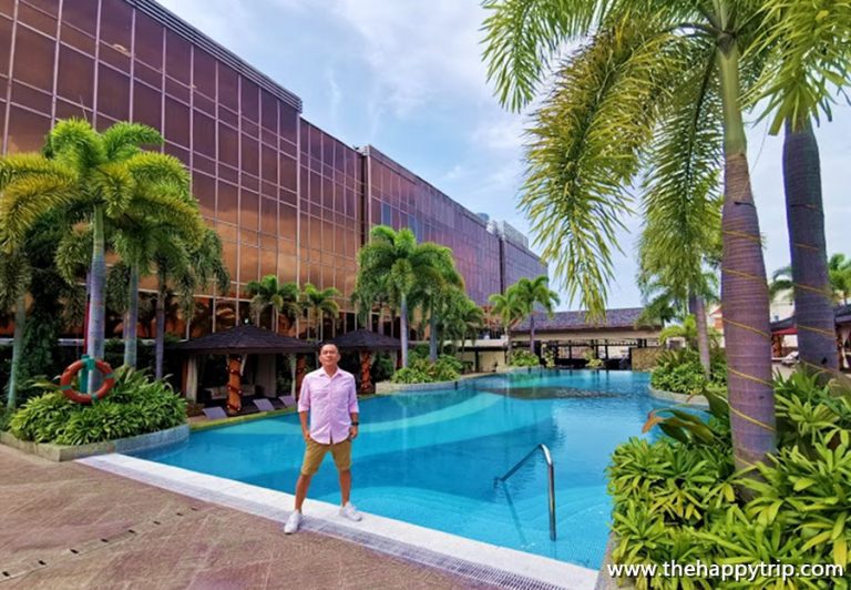 MAXIMS HOTEL | RESORTS WORLD MANILA | The Happy Trip