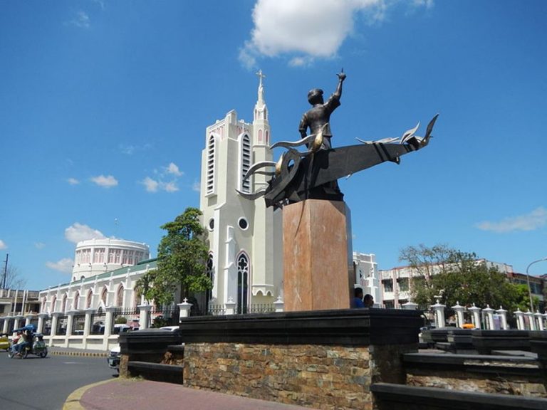 TARLAC TOURIST SPOTS | THINGS TO DO | The Happy Trip