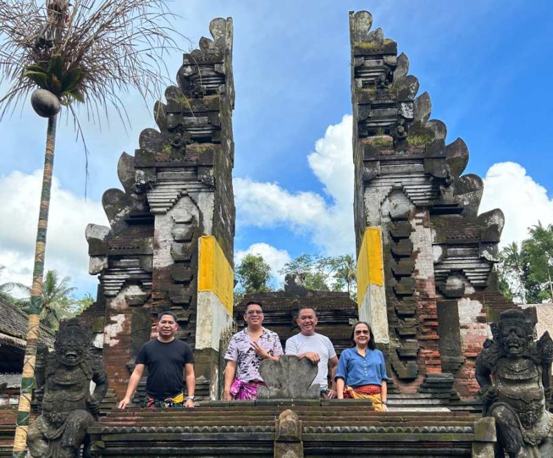 Candi Bentar or split gate | Balinese Gate | Cultural Significance